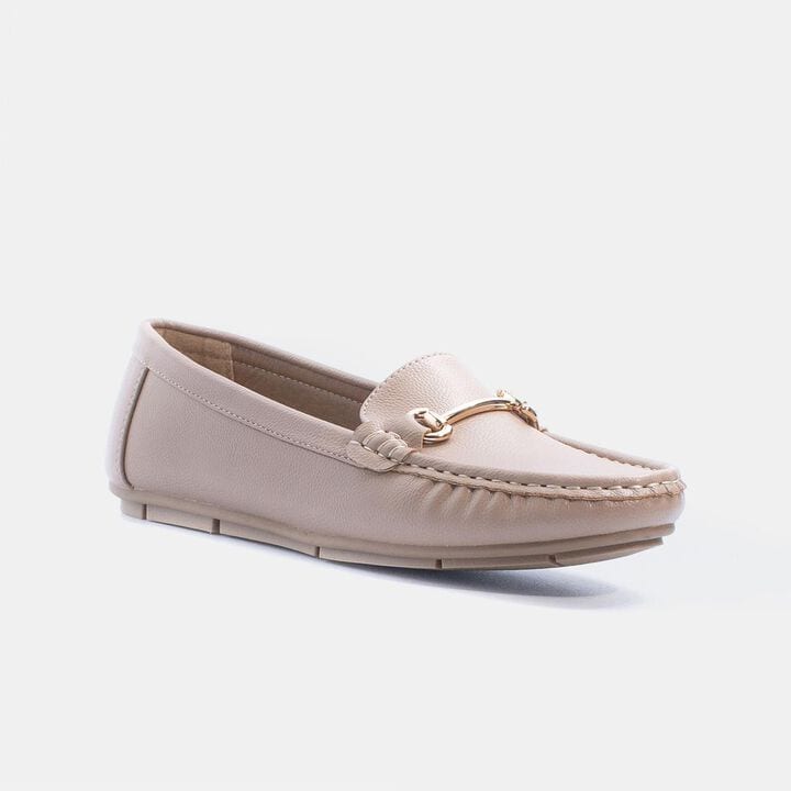 Bata | Toko Sepatu dan Aksesori untuk Seluruh Keluarga