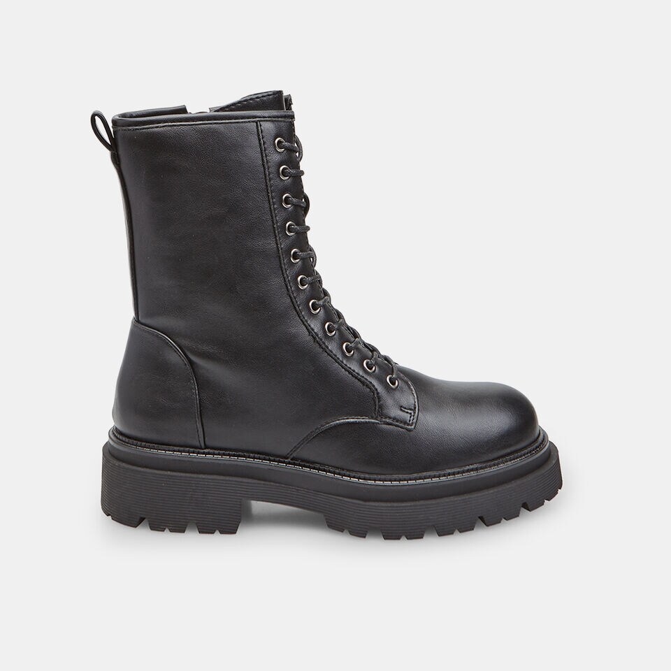 Bata | Shoe and accessories store for the whole family