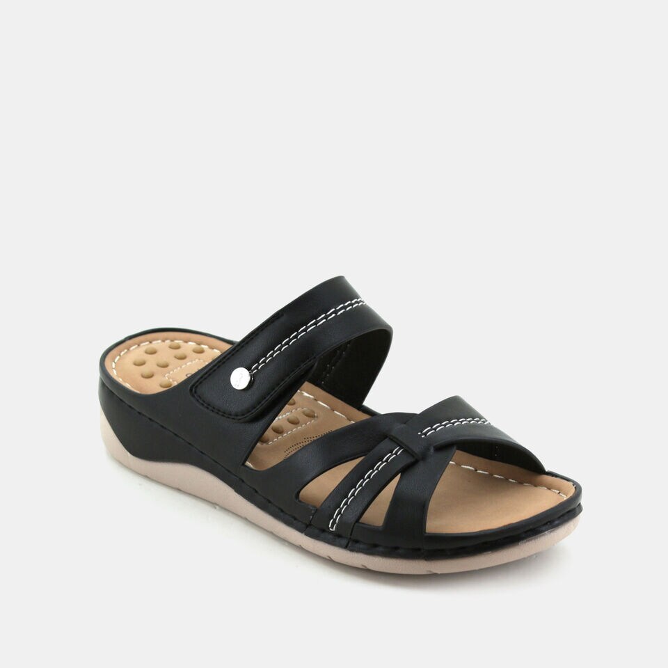 Bata | Shoe Store and Accessories for the Whole Family